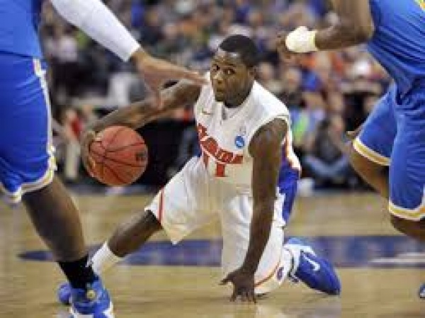 MooreNews.net - N.Y.C Classic Summer Hoops Battle: Erving Walker vs ...